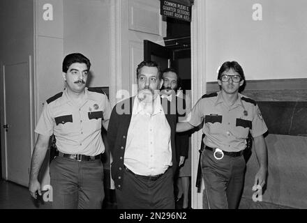 Joseph Kallinger is led from a Philadelphia Common Pleas Court after ...