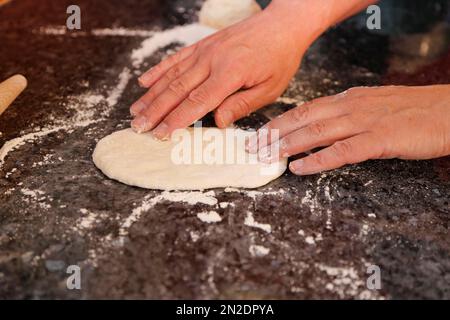 Swabian cuisine, preparation Hohenloher Blootz, Blooz, salty yeast ...