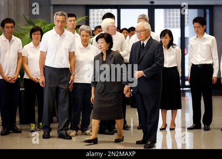 Lee Hsien Loong with his wife, Wong Ming Yang and elder daughter at the wedding of Lee Hsien ...