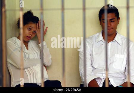 Heather Mack, left, and her boyfriend Tommy Schaefer, both from Chicago ...