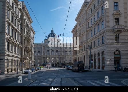 View of ancient buildings at the Vienna Ring Road (Ringstrasse), a ...