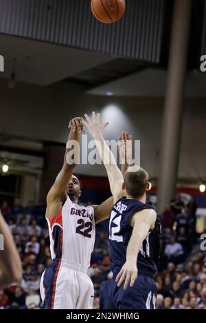 Gonzaga's Byron Wesley (22) shoots a layup against Washington State ...