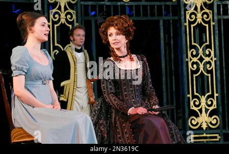 l-r: Jennifer Kirby (Miss Elizabeth Bennet), Rebecca Lacey (Mrs Bennet ...