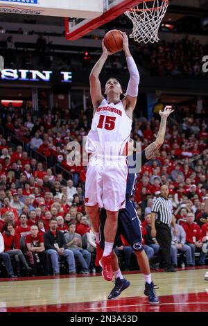Wisconsin forward Sam Dekker against Duke during the second half of an ...