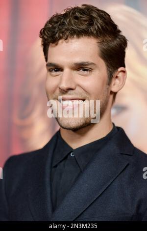 Vanya Asher at the Los Angeles premiere of HBO's 'The Comeback' held at ...