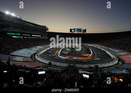 Los Angeles Memorial Coliseum plays host to the NASCAR Cup Series for ...