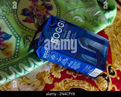 Coffe BOGGI Espresso Italiano Crema Dark Roast Stock Photo - Alamy