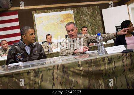 US Marine General Joseph Dunford, assistant commandant of the Marine ...