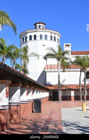 SANTA ANA, CALIFORNIA - 1 FEB 2023: Platform at the Santa Ana Regional ...
