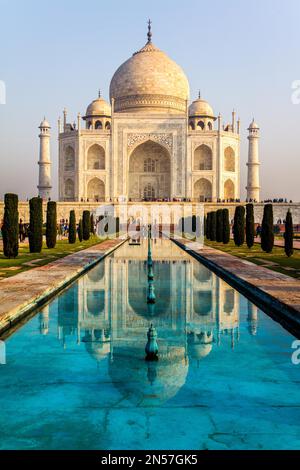 Taj Mahal after sunrise, famous building of the Mughal period Agra ...