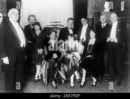 Albert Einstein, 1929 Stock Photo - Alamy