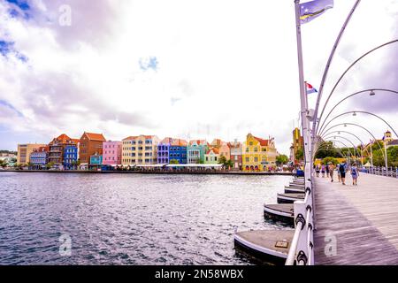 Queen Emma Bridge, Koningin Emmabrug, Ponton Bridge, Pontjesbrug ...