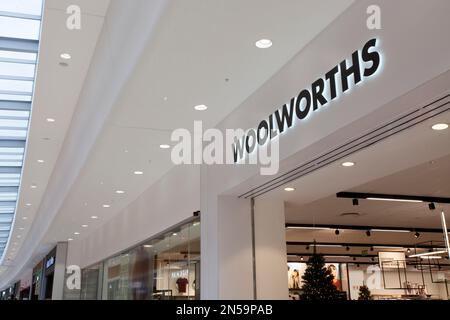 Woolworths, Table Bay Mall, Cape Town Stock Photo - Alamy