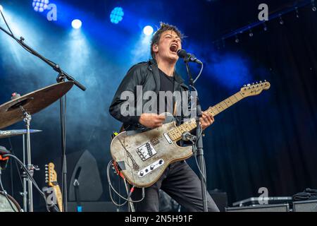 Die Schweizer Musikerin Emilie Zoe live beim Orange Blossom Special ...