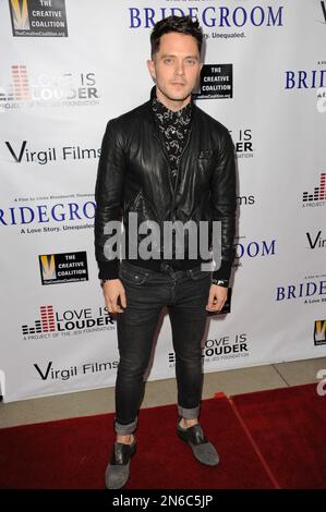 Eli Lieb arrives at the Premiere of "Bridegroom" at The Samuel Goldwyn ...