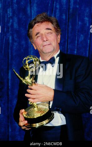 Los Angeles, California: PETER FALK grave at Pierce Brothers Westwood ...
