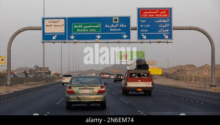Street sign at Jeddah in Saudi Arabia Stock Photo - Alamy