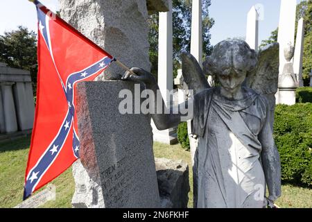 The 90 foot Confederate Pyramid in Hollywood cemetery,Richmond ...