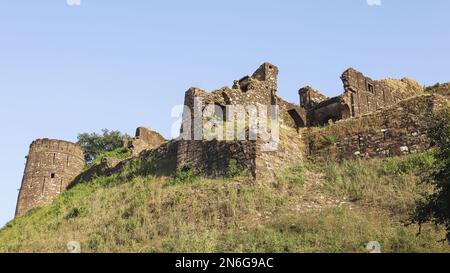 Ruined Fortress of Rahatgarh Fort, Sagar, Madhya Pradesh, India Stock ...
