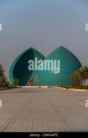 Martyr Monument, Baghdad, Iraq Stock Photo - Alamy