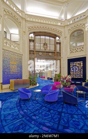 Pittsburgh Downtown: Landmark Union Trust Building was restored inside ...