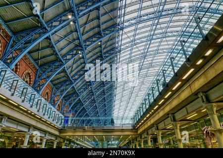 St Pancras Station rail station upper concourse and roof structure ...