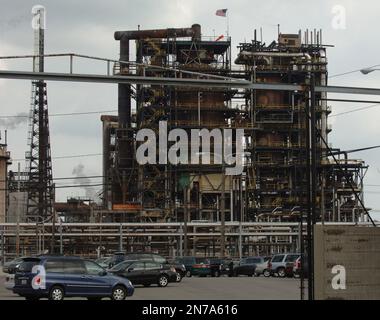 Oil refining, Whiting, Indiana Stock Photo - Alamy