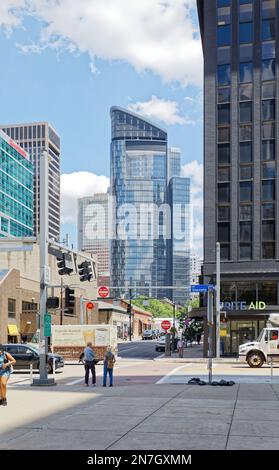 Pittsburgh Downtown: The Tower at PNC Plaza claims to be the world’s ...