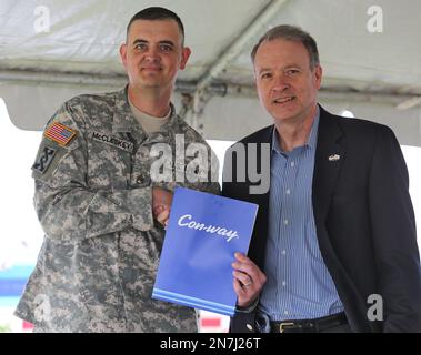 Brian McCleskey staff sergeant, U.S. Army Reserve, and his wife Patti ...