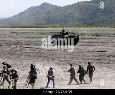 US Navy U.S. Navy Photographer's Stock Photo - Alamy