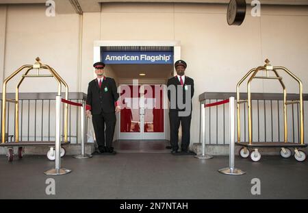 The American Airlines Flagship Lounge at Los Angeles International ...