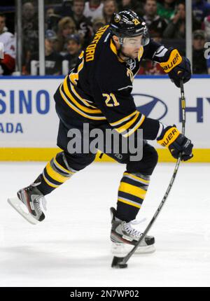 Buffalo Sabres' Drew Stafford (21) gets ready to shoot on Toronto Maple ...