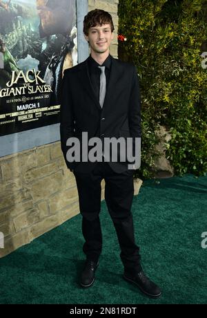 Kyle Leatherberry arrives at the LA premiere of "Jack the Giant Slayer ...