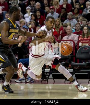 Missouri's Keion Bell (5) drives for the basket as South Carolina's ...