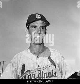 Chicago Cubs Ernie Broglio (32) during a game from his career against ...