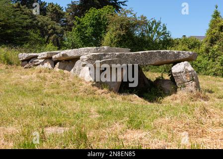 Neolithic covered walkway of Prajou (Trebeurden, Cotes d'Armor ...
