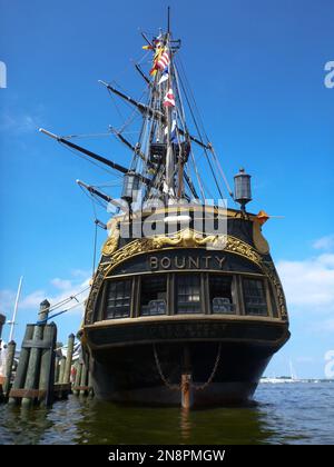 The HMS Bounty replica ship moored on the Campbell's Cove jetty on ...