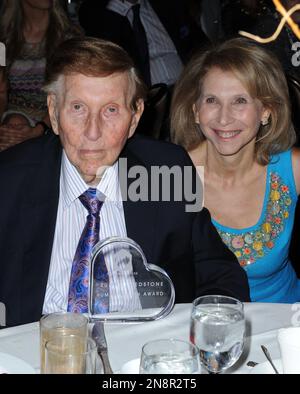 Sumner Redstone, at left, is presented with The Humanitarian of The ...