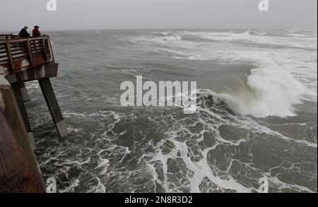 Hurricane Sandy Huge Waves