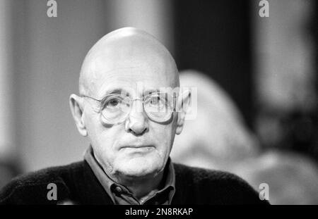 Portrait of German scripwriter and journalist Wolfgang Menge taken on ...