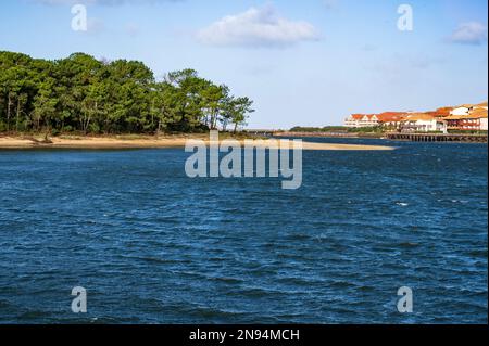 The coastal lake Lac de Soustons at Soustons, southwest France Stock ...