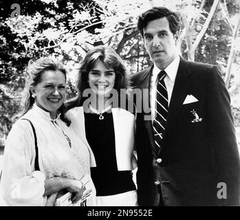 Brooke Shields with father, Frank Shields and mother,Terri Shields ...