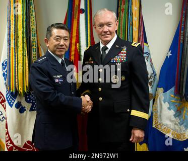 Japan's Self Defense Forces Chief of Joint Staff Gen. Shigeru Iwasaki ...