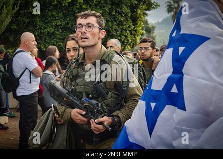 The Golani soldiers and citizens marching in the city of Golani ...