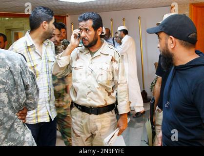 Tripoli, Libya. Libyan Man Wearing Traditional Holi (Cloak) and Tagiyah ...