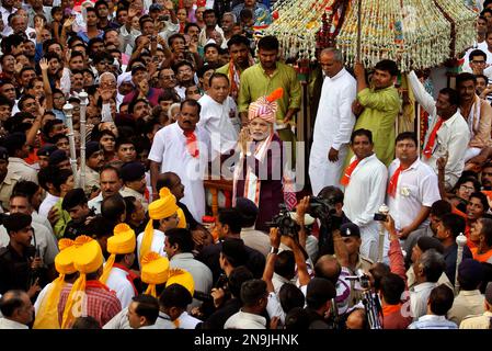 Modi rath yatra Stock Photo - Alamy