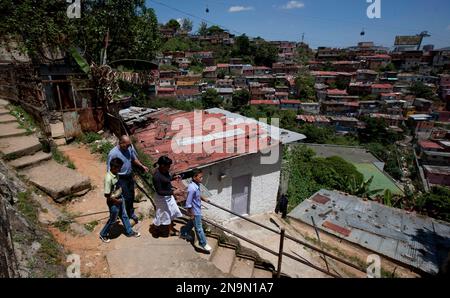 SLUMS, VENEZUELA, CARACAS, SAN AGUSTIN Stock Photo - Alamy
