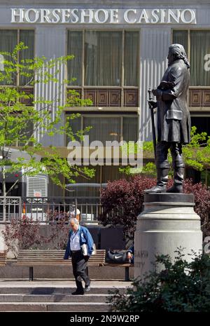Moses Cleaveland statue public square Cleveland Ohio Stock Photo - Alamy
