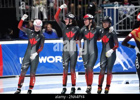 DORDRECHT - Kim Boutin, Rikki Doak, Courtney Sarault, Renee Steenge ...