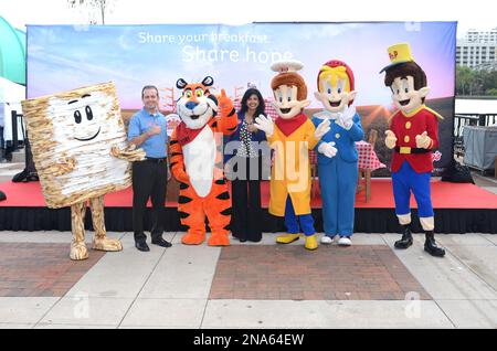 Kellogg's characters pose at Kellogg’s “Share Your Breakfast” Event on ...